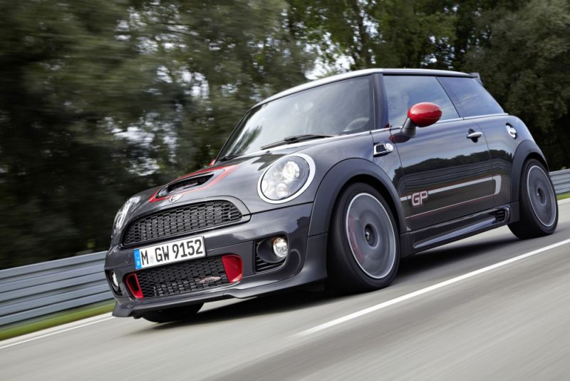 Mini Hatch (R56) Cooper S 1.6 i 16V Turbo (175 Hp)